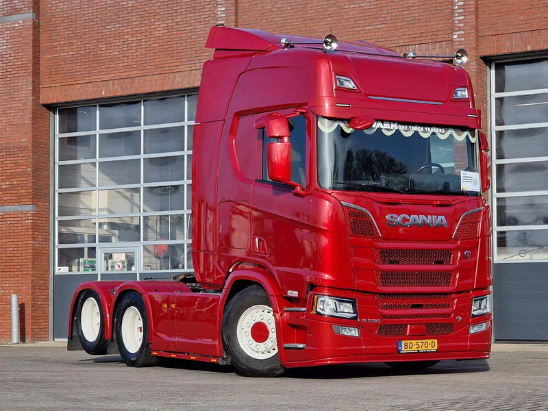 Scania R530 V8 NGS - R6X2 - full air - retarder - new Seats - coffee ...